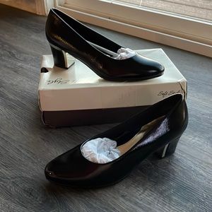 Soft Style | Shoes | Nwb Soft Style Deanna Pumps | Poshmark